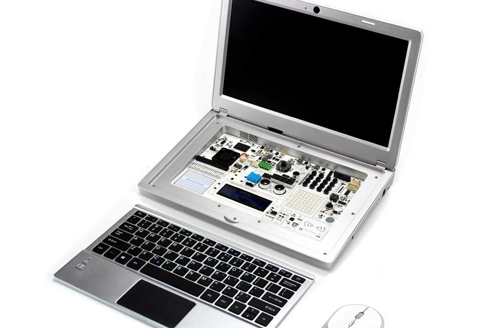 CrowPi2: The Raspberry Pi becomes a learning laptop - We speak IoT