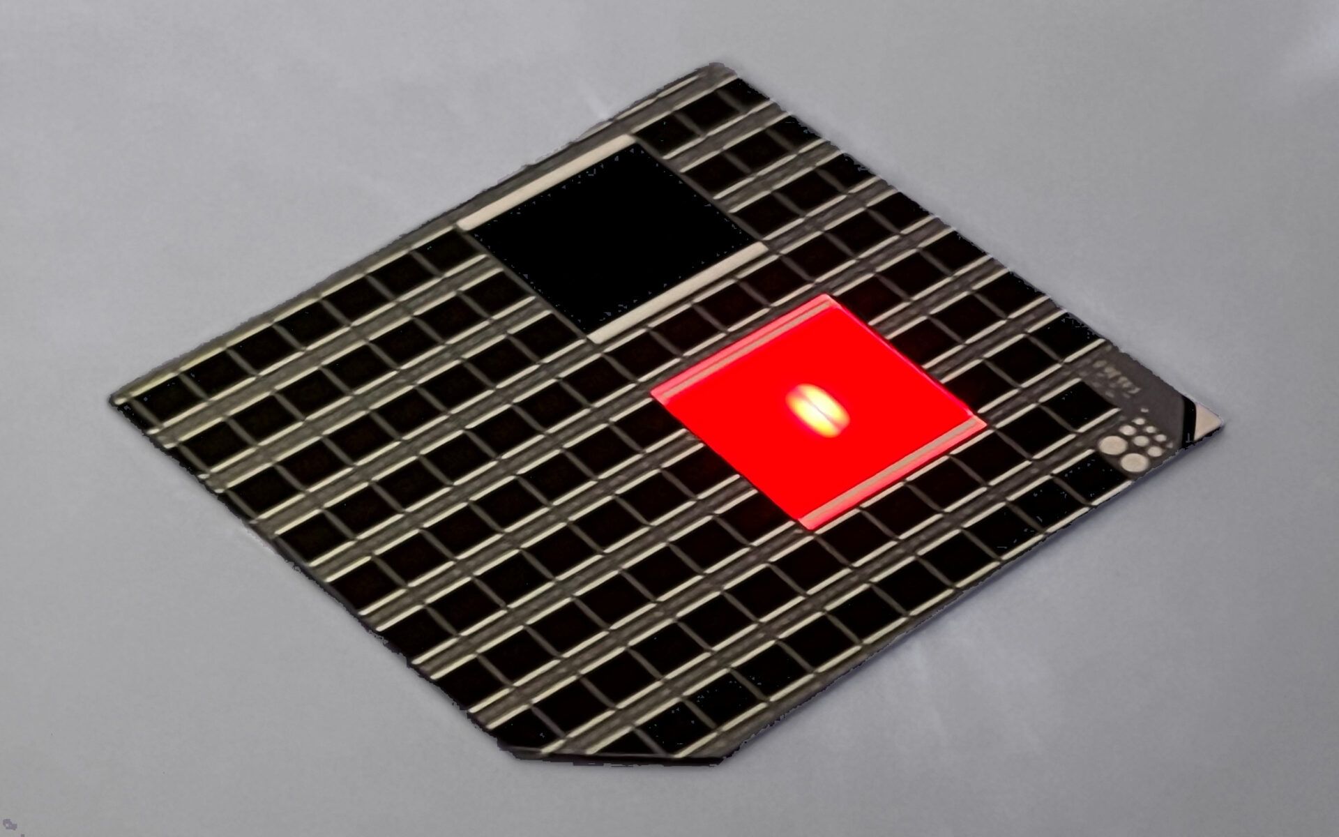 New Solar Cell Technology Achieves Over 40% Efficiency in Indoor ...